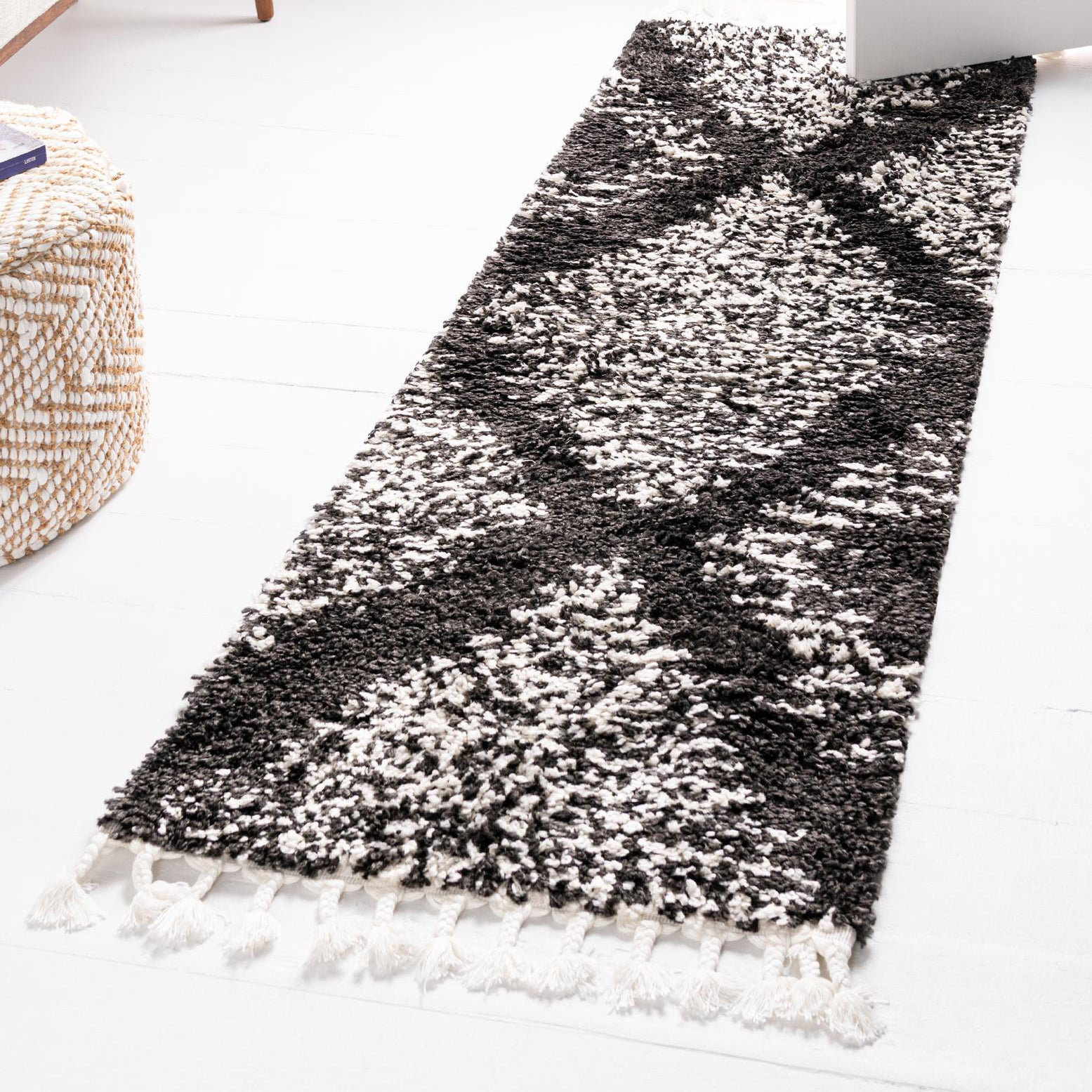 Steelside™ Rodney Power Loom Performance Black/White Rug & Reviews ...