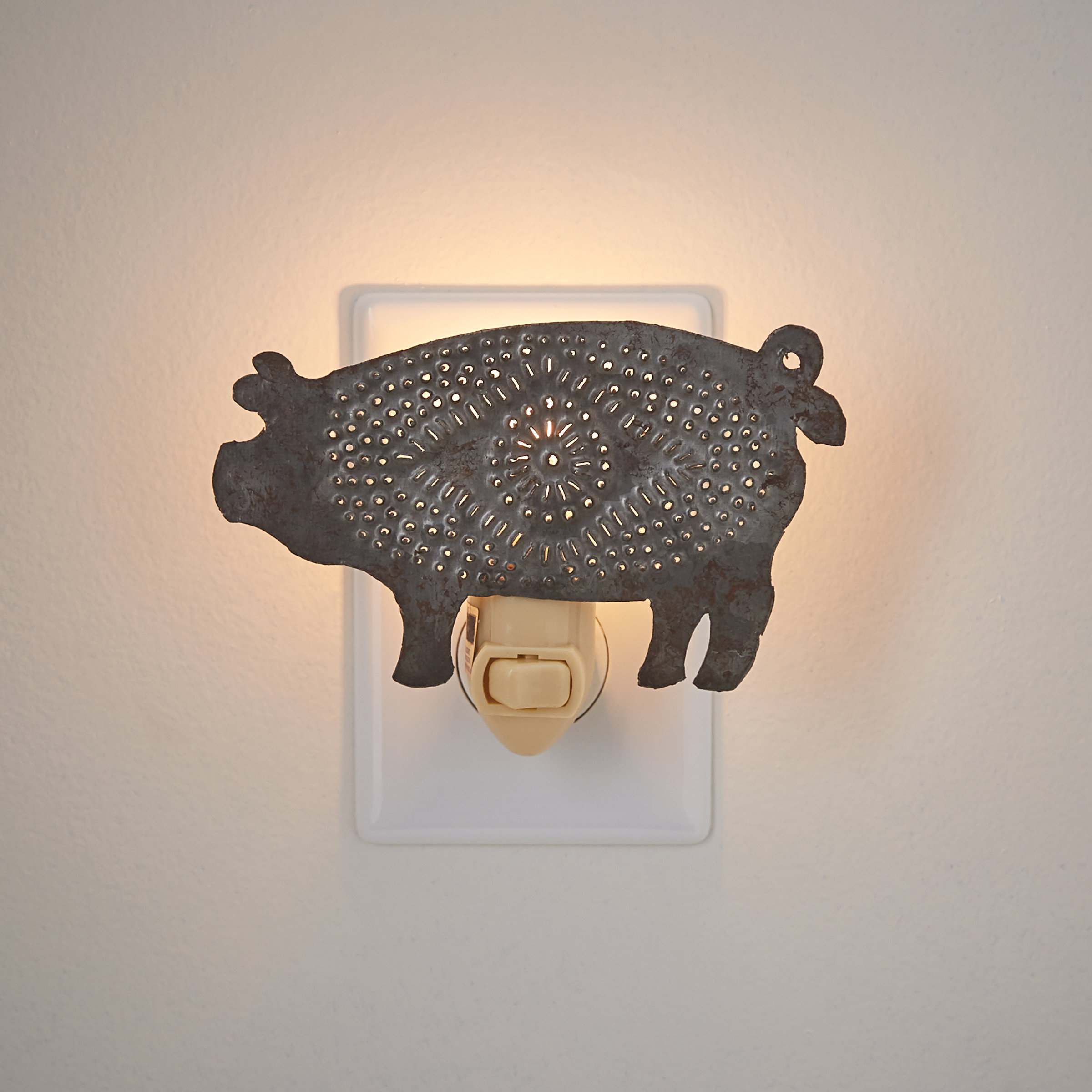 ParkDesignsSplitP Pig Night Light | Wayfair