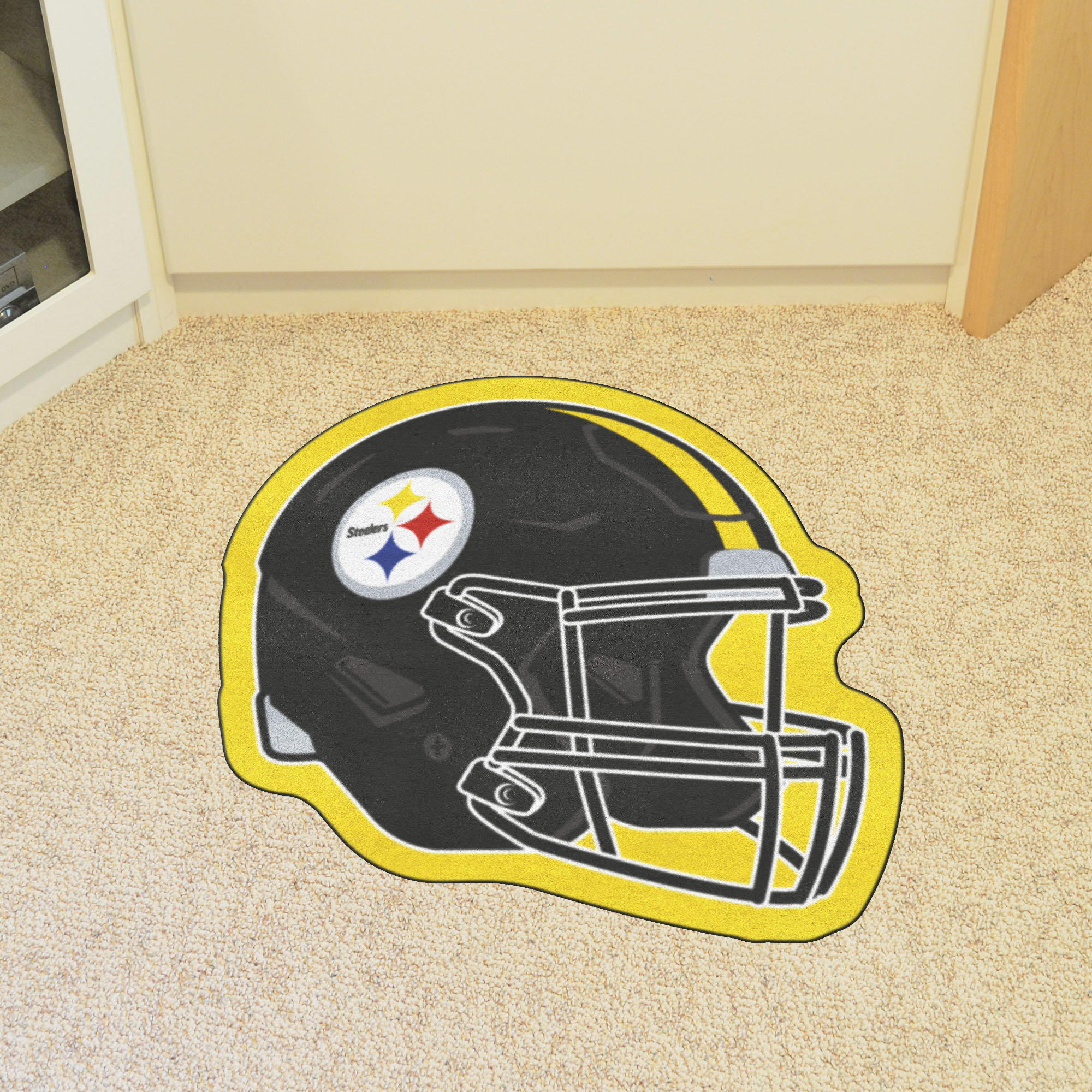 FANMATS Pittsburgh Steelers_Pittsburgh Steelers Mascot Helmet Rug | Wayfair