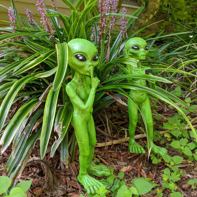 Arlmont & Co. Weldin Alien Statues 2 Piece Garden Stake Set | Wayfair