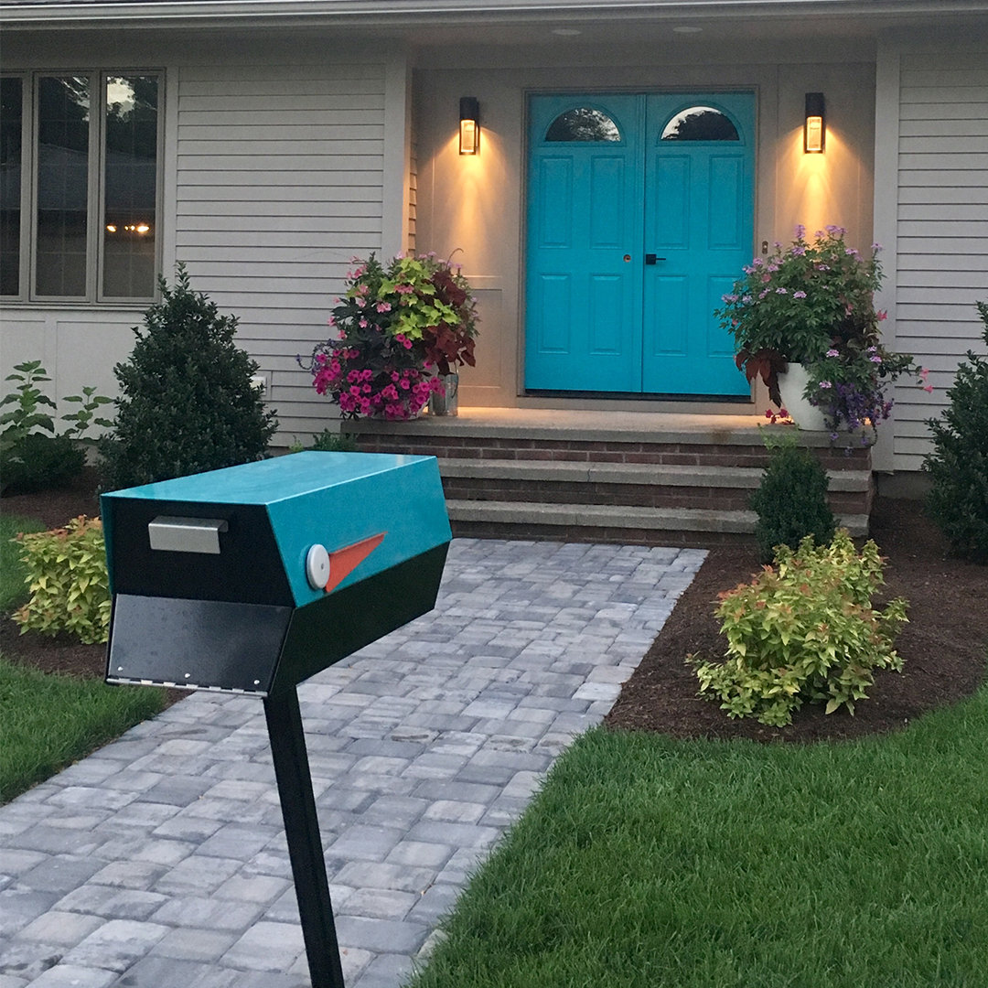 ModboxUSA Modern 2 Tone Post Mounted Mailbox & Reviews | Wayfair