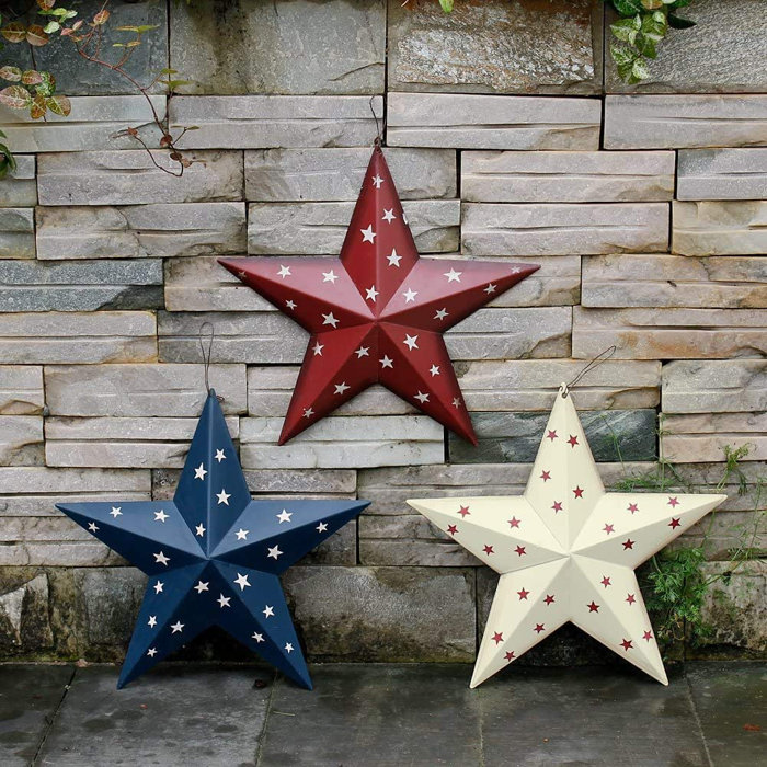 The Holiday Aisle® Delfina Americana Patriotic Barn 3D Stars Wall Décor ...