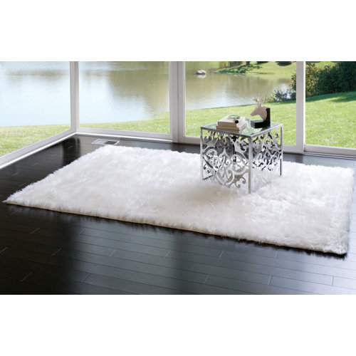 Mercer41 Mikaeel Faux Fur True White Rug & Reviews | Wayfair