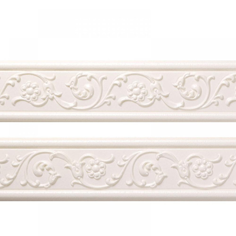 white embossed wallpaper border