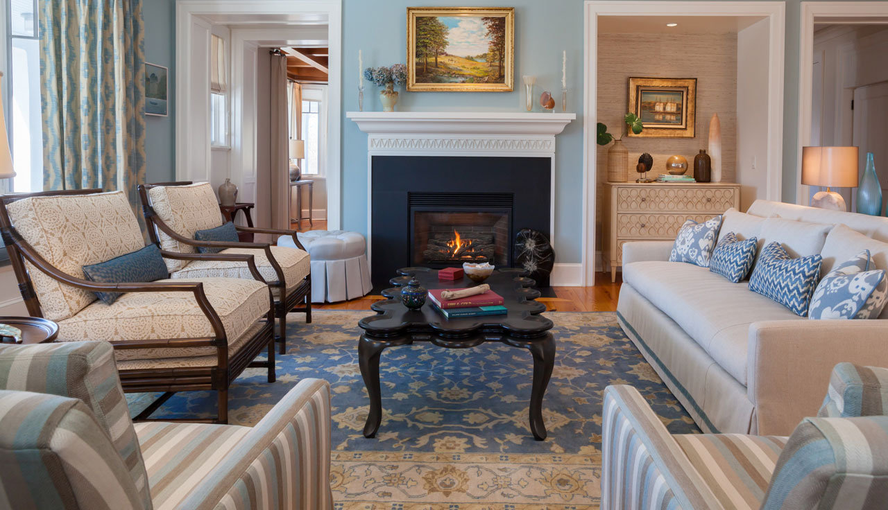 How to Decorate a Large Wall | Wayfair