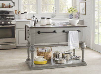 Traditional Kitchen Design Photo by Space Reshape