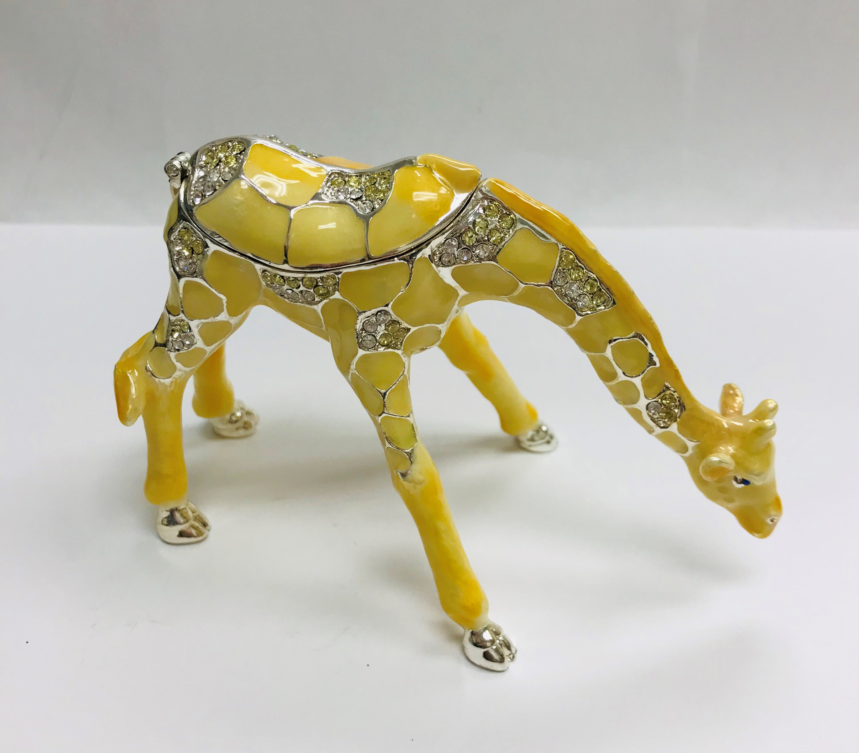 World Menagerie Garmon Giraffe Trinket | Wayfair