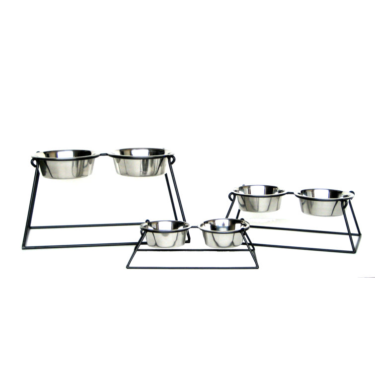 Tucker Murphy Pet™ Hamish Pyramid Double Diner & Reviews | Wayfair