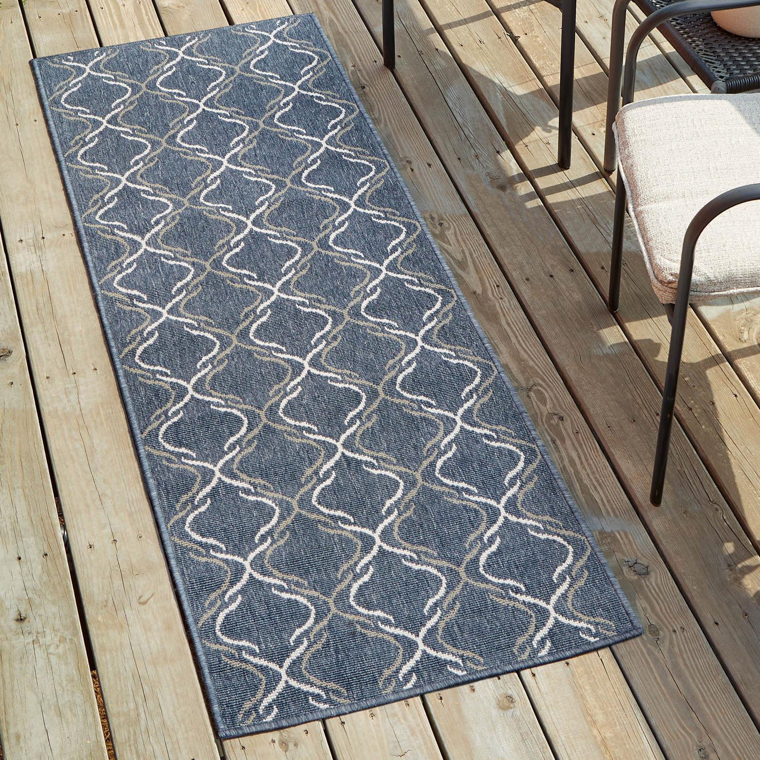 Winston Porter Basanti Geometric Navy Blue Indoor / Outdoor Area Rug ...