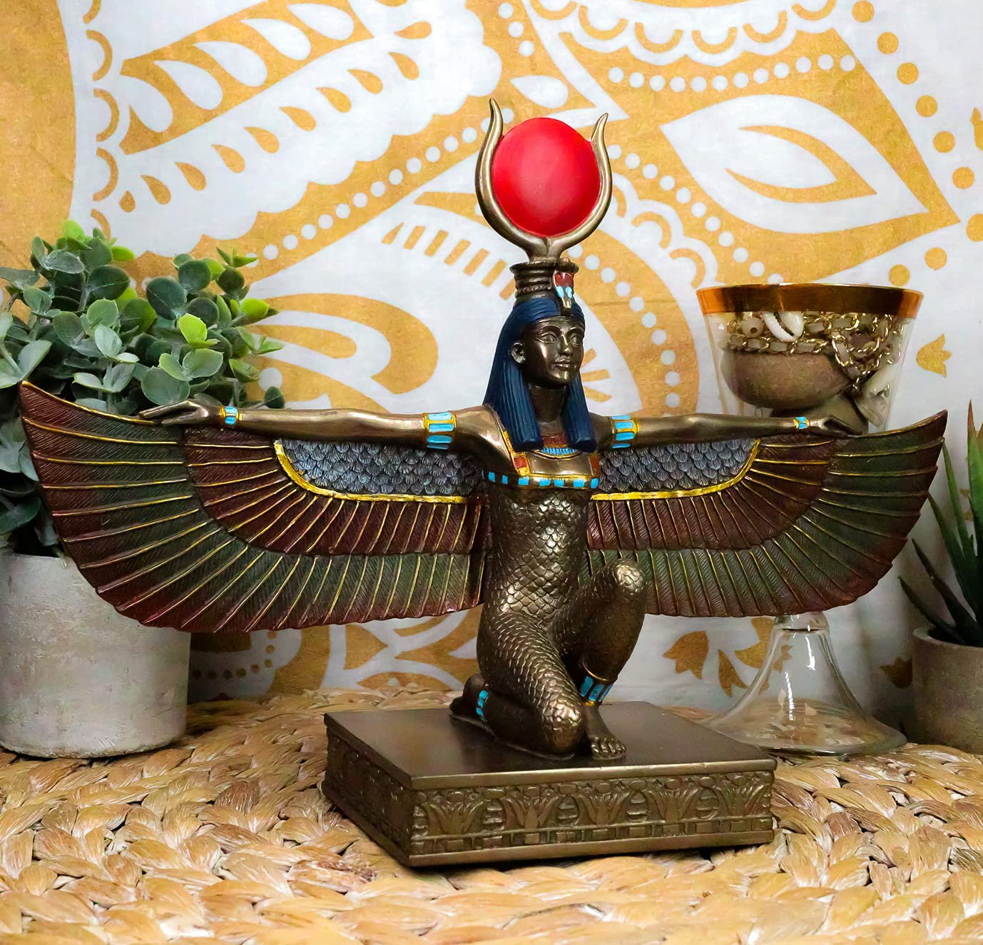 Trinx Ebros Ancient Egyptian Religion Goddess Isis Ra Kneeling With ...