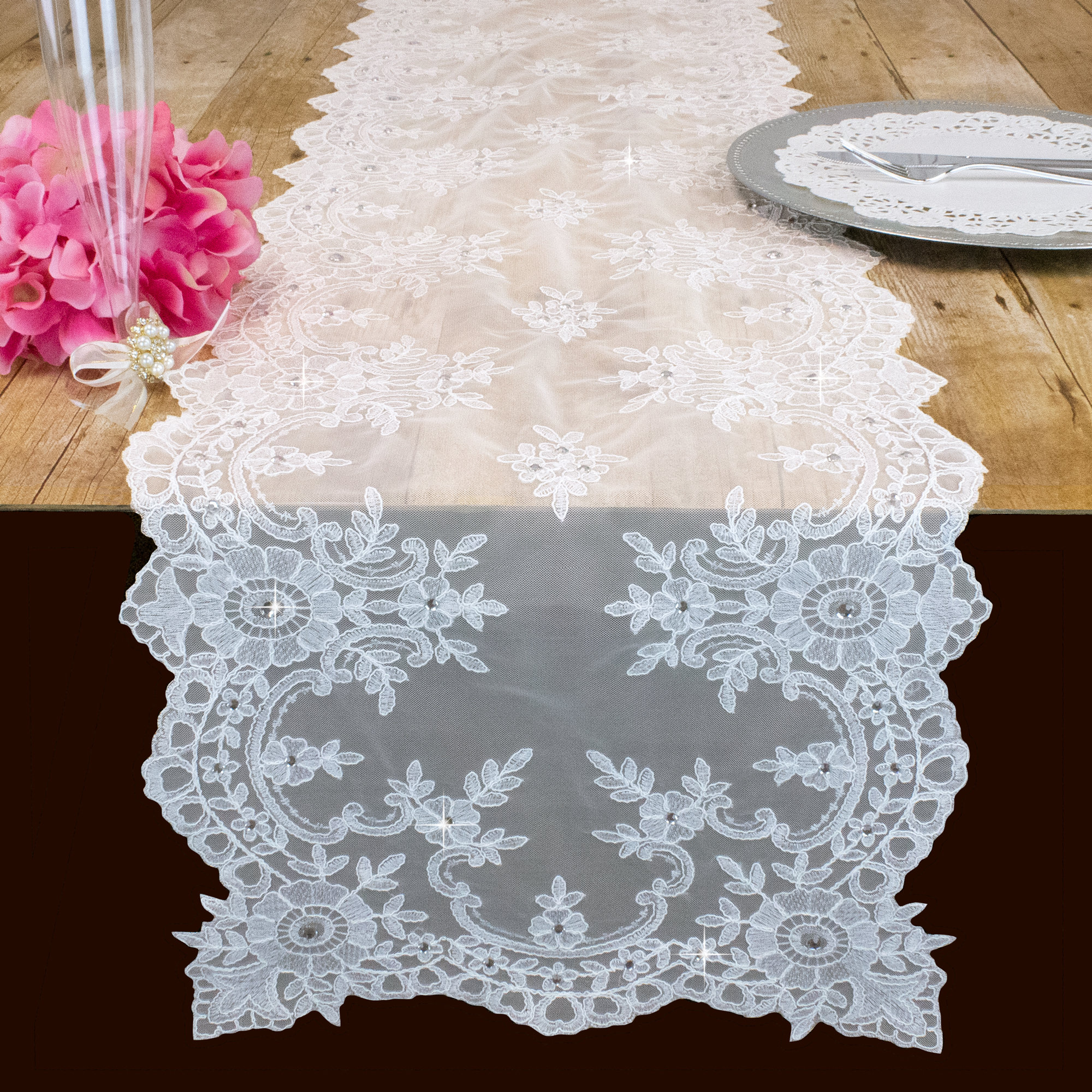 One Allium Way® Harworth Rectangular Damask Table Runner | Wayfair