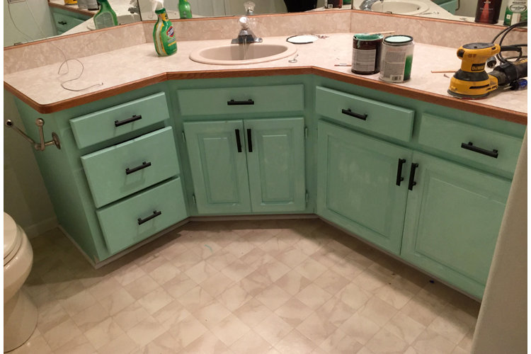 A '90s Bathroom Gets a Minty Fresh Update | Wayfair