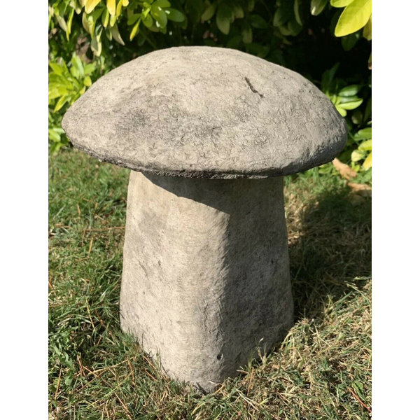 Brambly Cottage Evie-May Stone Garden Traditional Large Toadstool ...