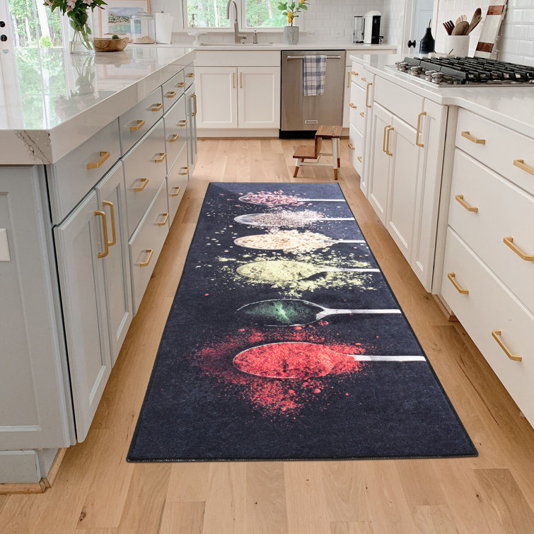 Sehrazat Flatweave Black/Red/Green Rug | Wayfair.co.uk