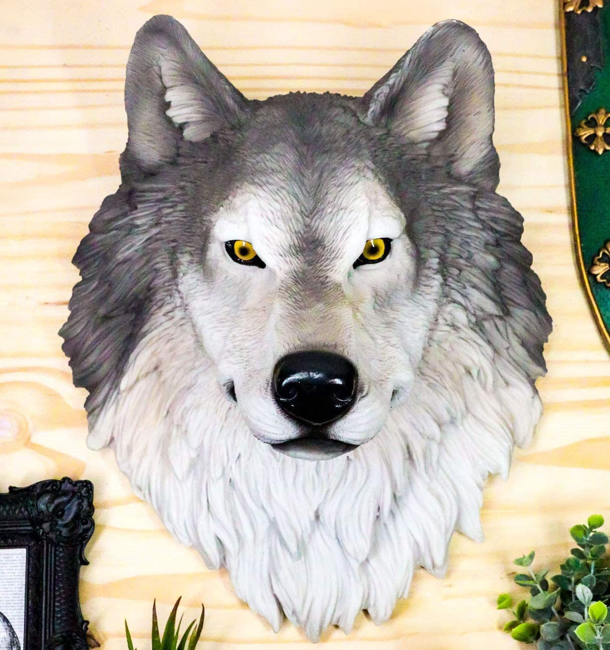 Trinx Wolf Head Bust Wall Décor | Wayfair